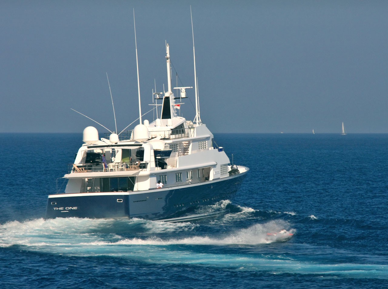 Yacht THE ONE, Lurssen | CHARTERWORLD Luxury Superyacht Charters